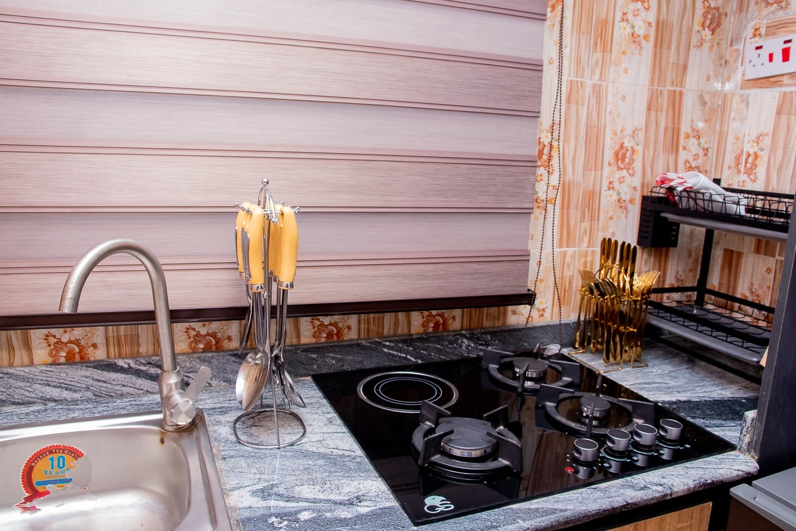 Studio Room – Unit 2 - Olive and Orchids
